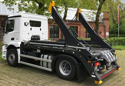 Hook Loaders and Skip Loaders | Palfinger UK